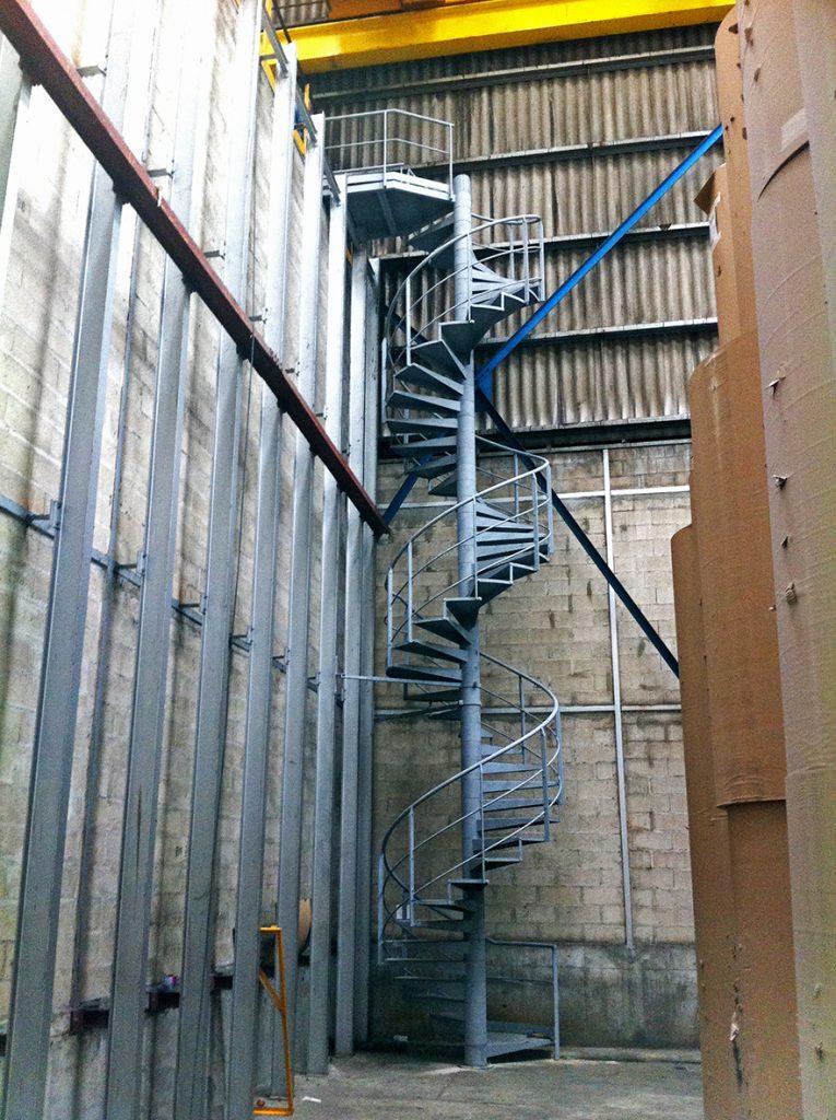 escalier technique acbi helicoidal acier garde-corps main courante 2 ...